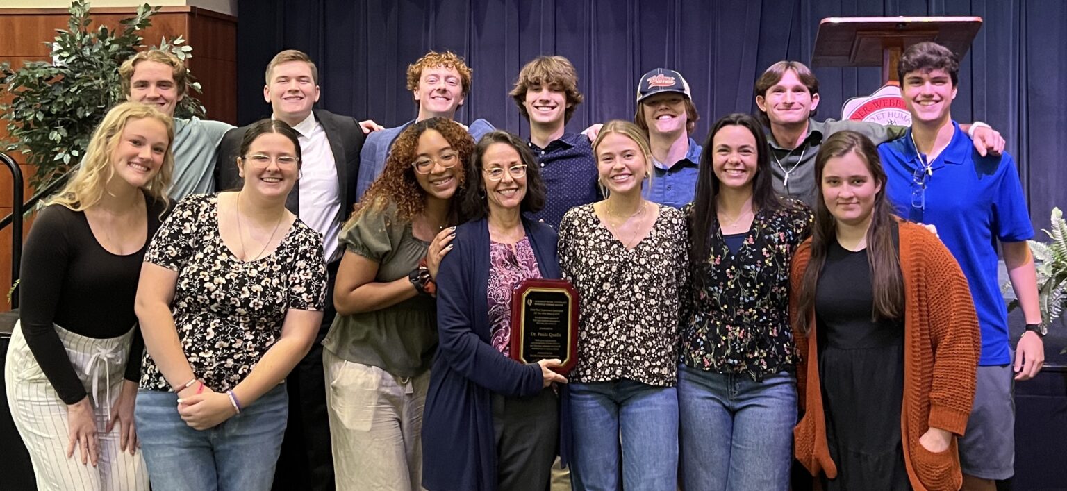 Dr. Paula Qualls Receives Excellence in Teaching Award | Gardner-Webb ...